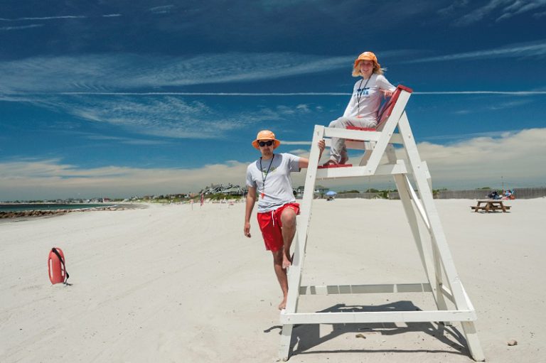 RI DEM: SEASONAL JOBS AVAILABLE